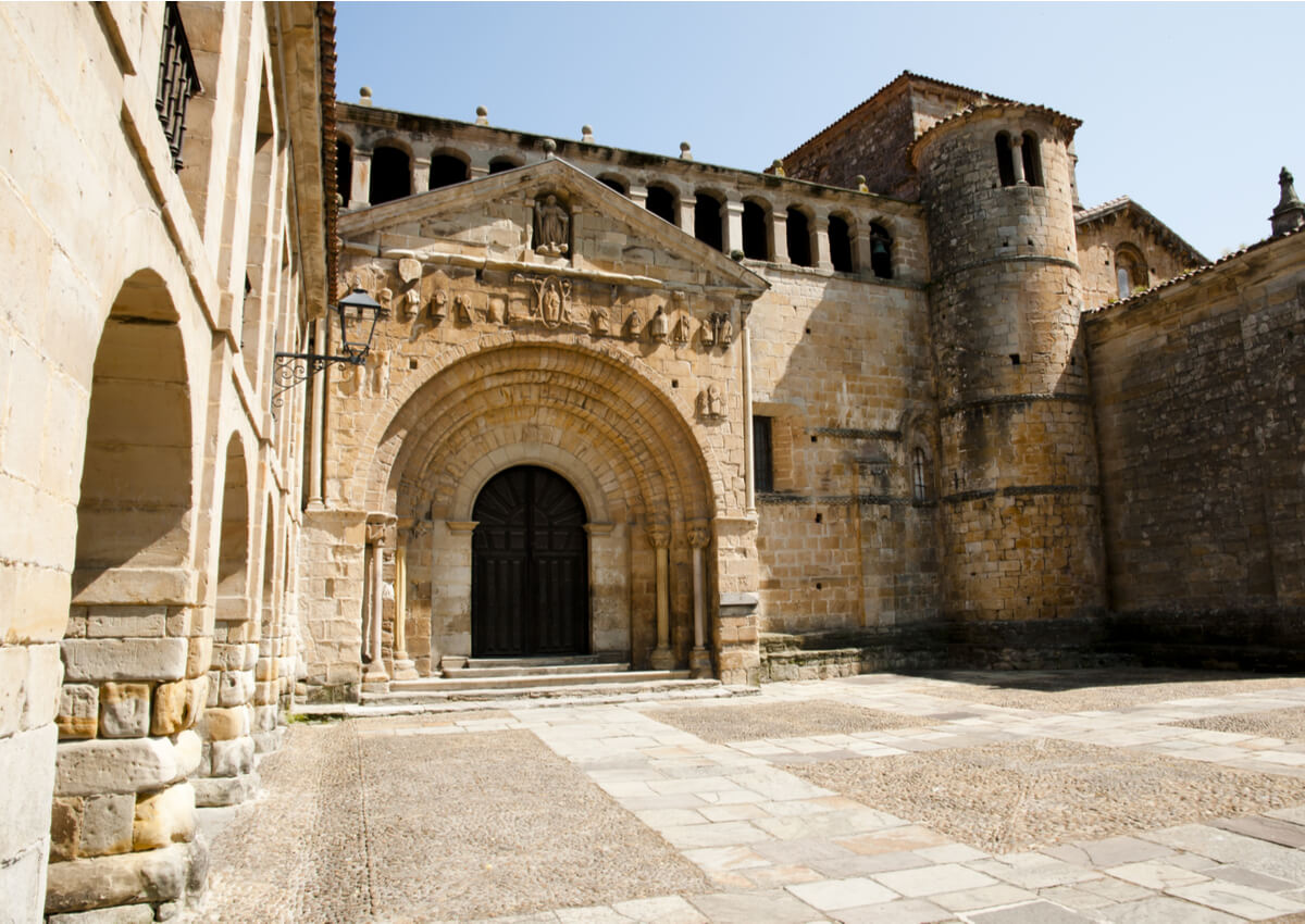 La colegiata de Santa Juliana: ¿cuál es su origen? - Mi Viaje